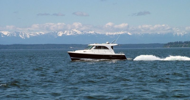 Have a Look at the Innovative Aspen C90 Power Catamaran
