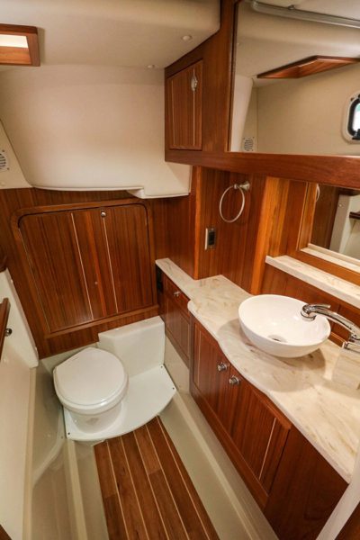 Discover the Aspen C108 Power Catamaran