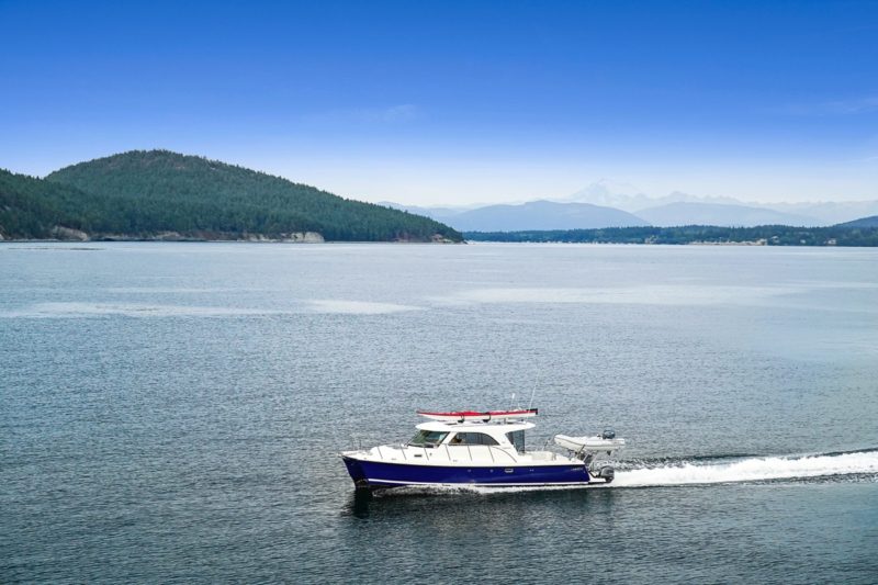 The Outboard-Powered Aspen C107 Power Catamaran