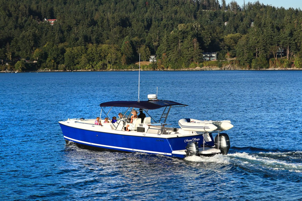 The Aspen L107 Power Catamaran Has Deck Space to Spare