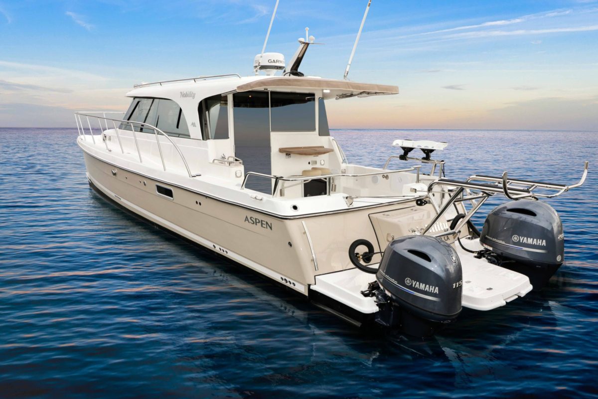 Discover the Aspen C108 Power Catamaran
